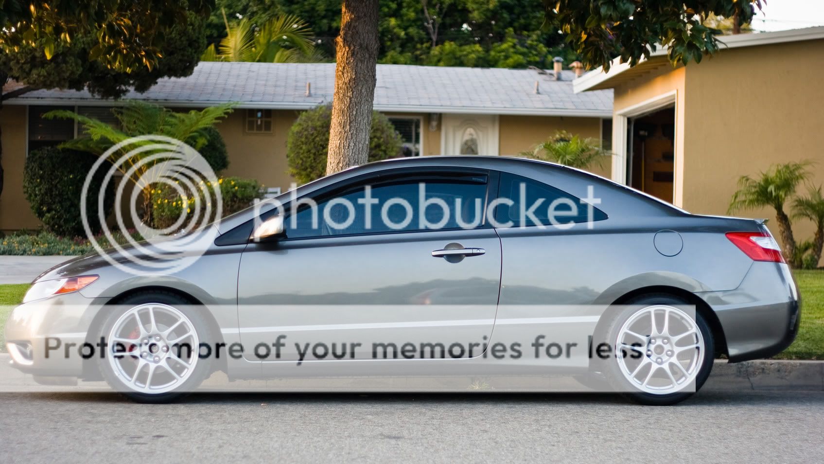 fs: local pickup raze r-74 18x7.5 +42 Gold with chrome lip | 8th ...